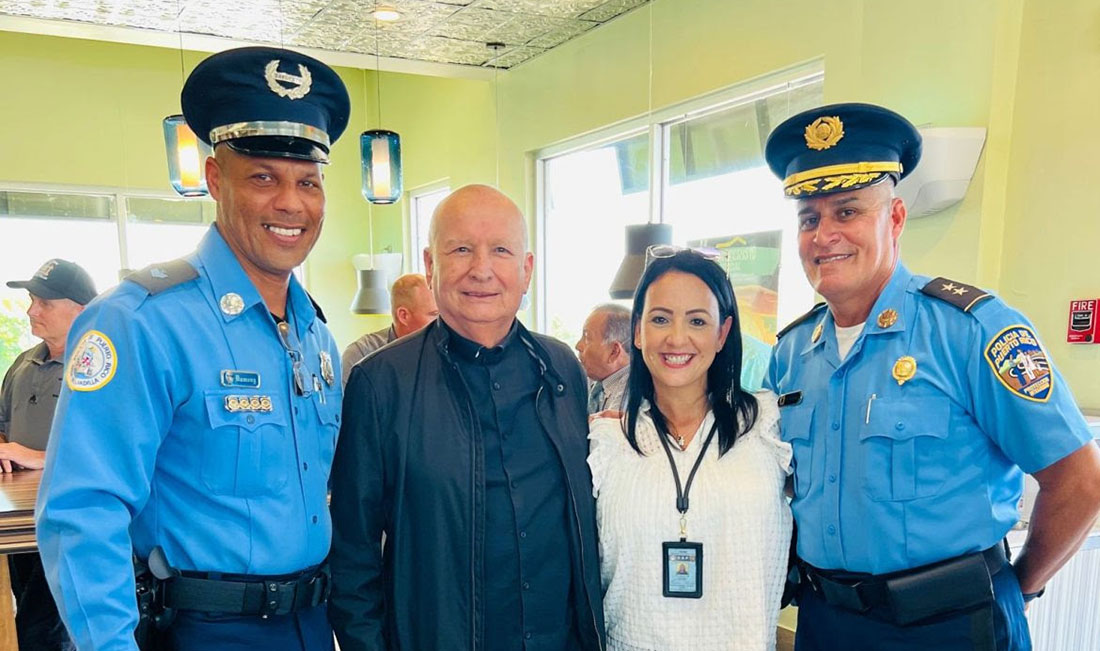 El Meson Sandwiches obsequiará café gratis a los policías de Puerto ...